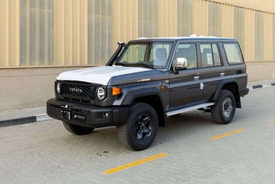New Toyota Land Cruiser LC 76 - G 2025 2025 for sale in Dubai - 817225