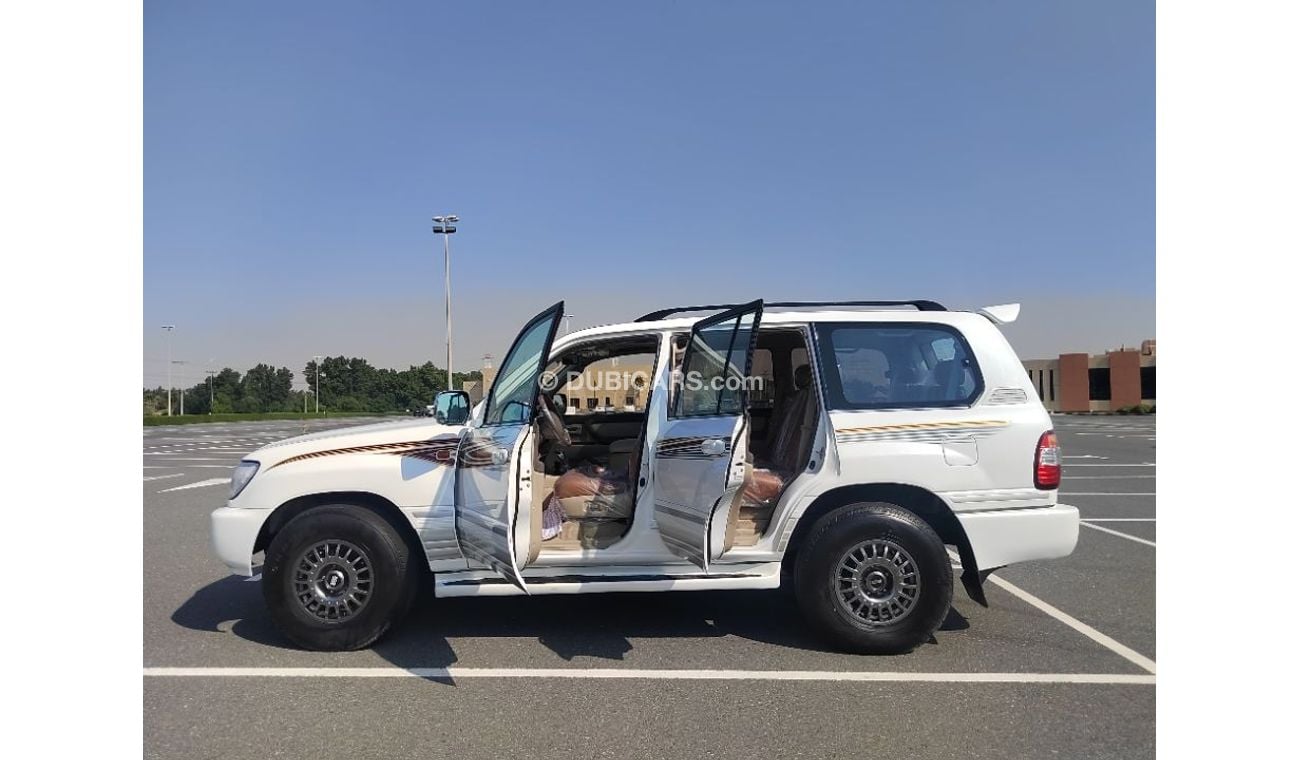 Used Toyota Land Cruiser 2007 2007 for sale in Sharjah - 693309