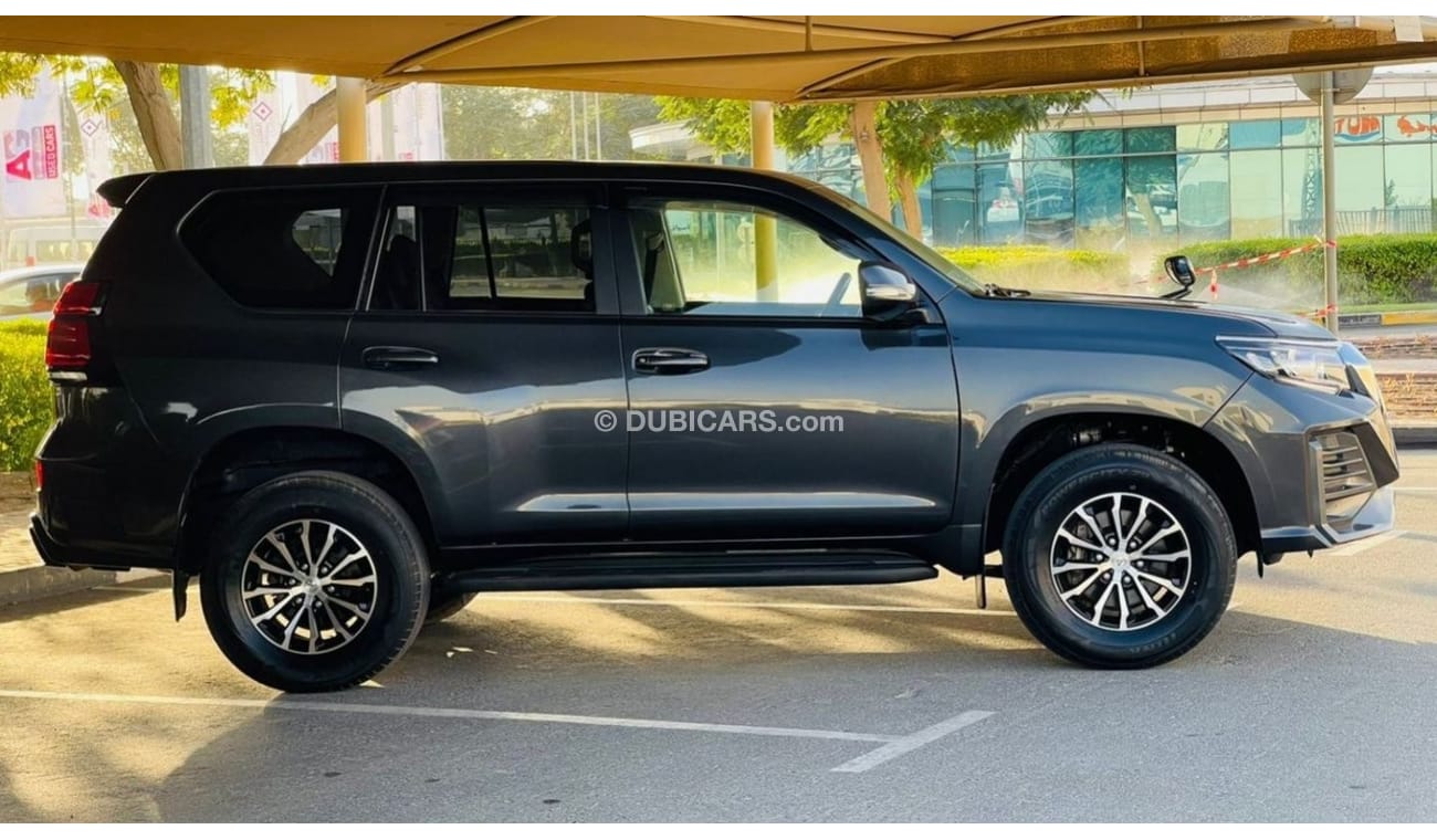 Used Toyota Prado Fully loaded 2017 for sale in Dubai - 482213