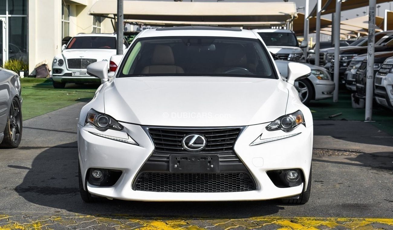 Used Lexus IS 200 T 2016 for sale in Sharjah - 697862