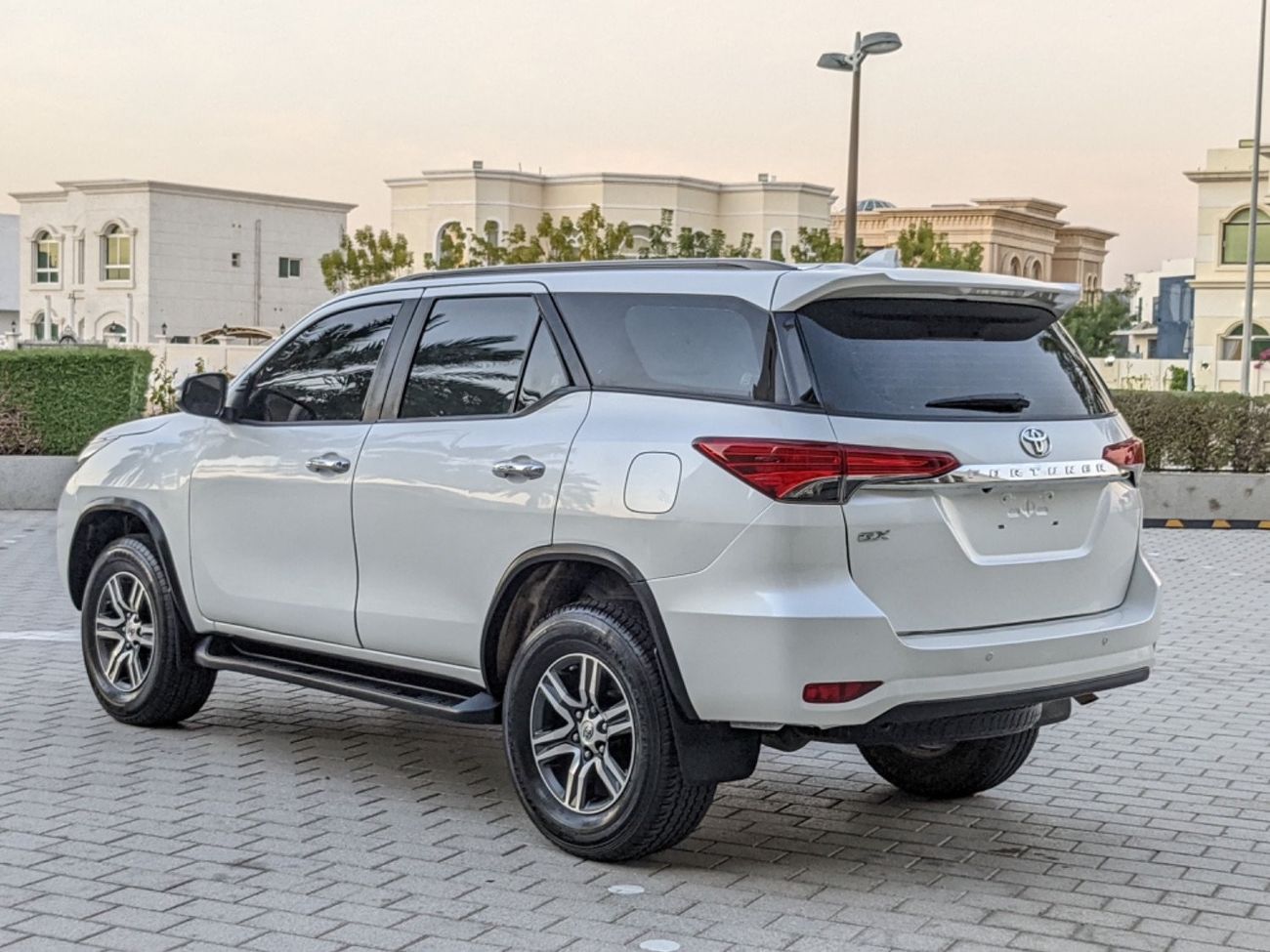 Used Toyota Fortuner 2018 for sale in Dubai - 704301