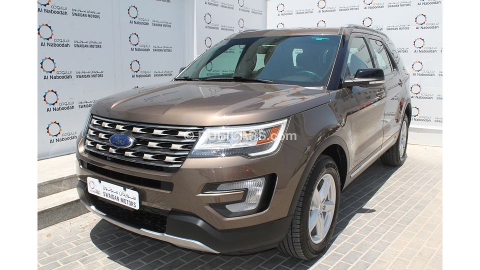 Used Ford Explorer 3.5L XLT 2016 MODEL 2016 for sale in Dubai - 105893