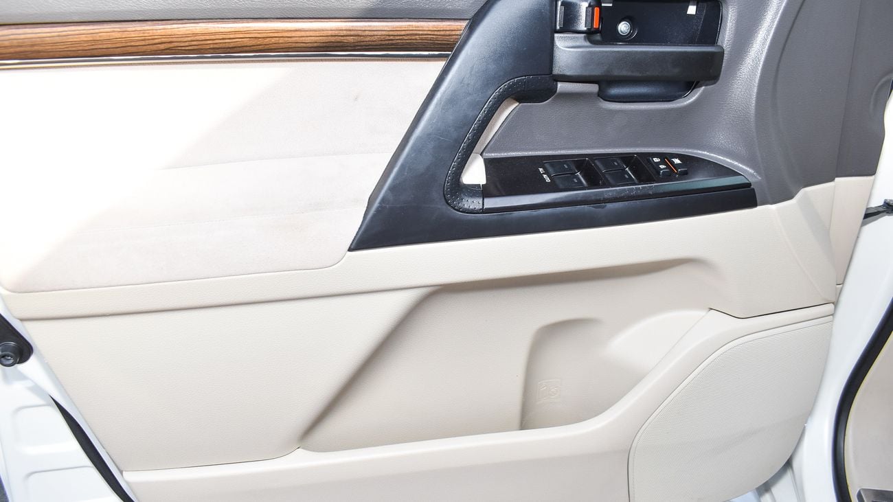 Used Toyota Land Cruiser GX.R 2020 for sale in Dubai - 708373