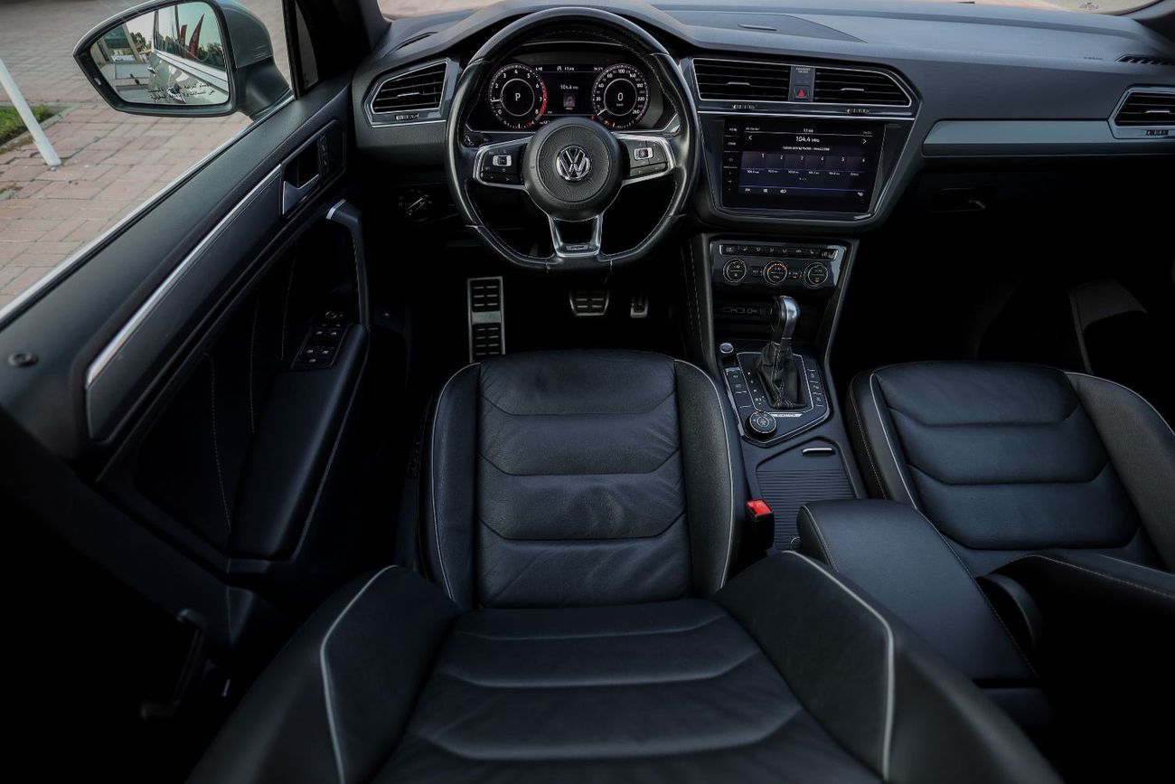Used Volkswagen Tiguan R-Line 2019 GCC under Warranty with Flexible ...