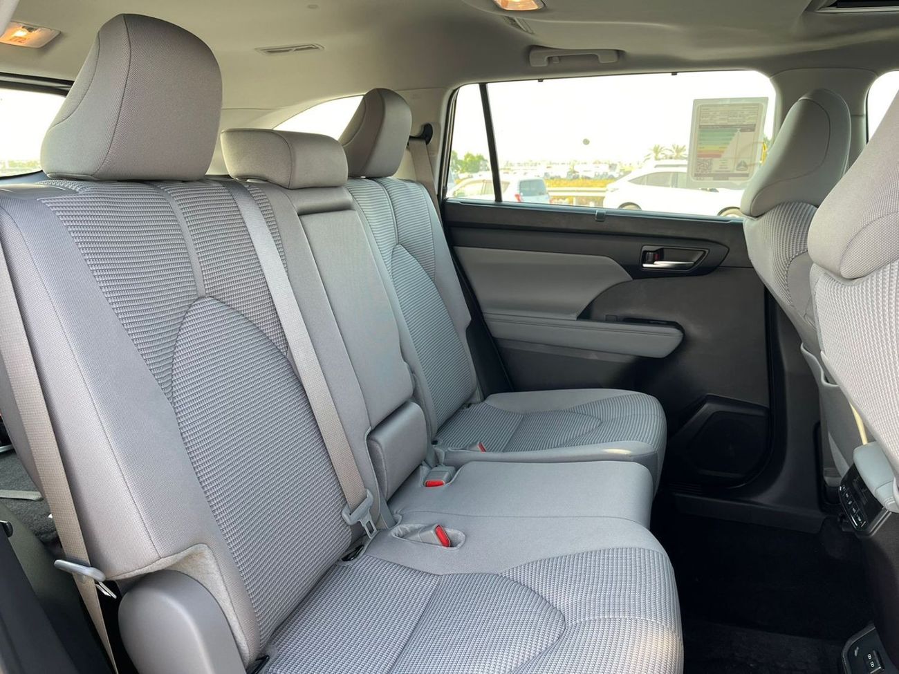 New Toyota Highlander HIGHLANDER GLE 2.5L HYBRID 2024 for sale in Dubai - 778297