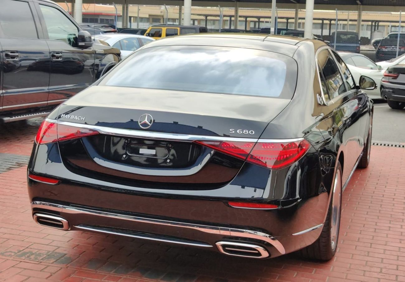 جديدة مرسيدس بنز S680 Maybach V12 Under Warranty 2023 GCC 2023 للبيع في دبي - 573026