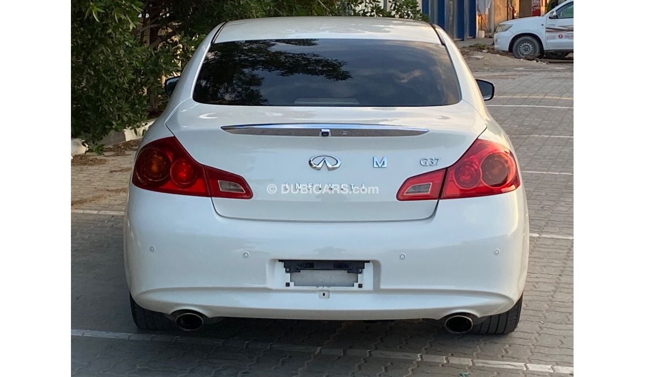 Used Infiniti G37 2013 for sale in Sharjah - 579220