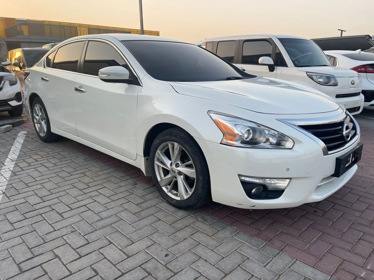 Used Nissan Altima 2016 for sale in Sharjah - 750433