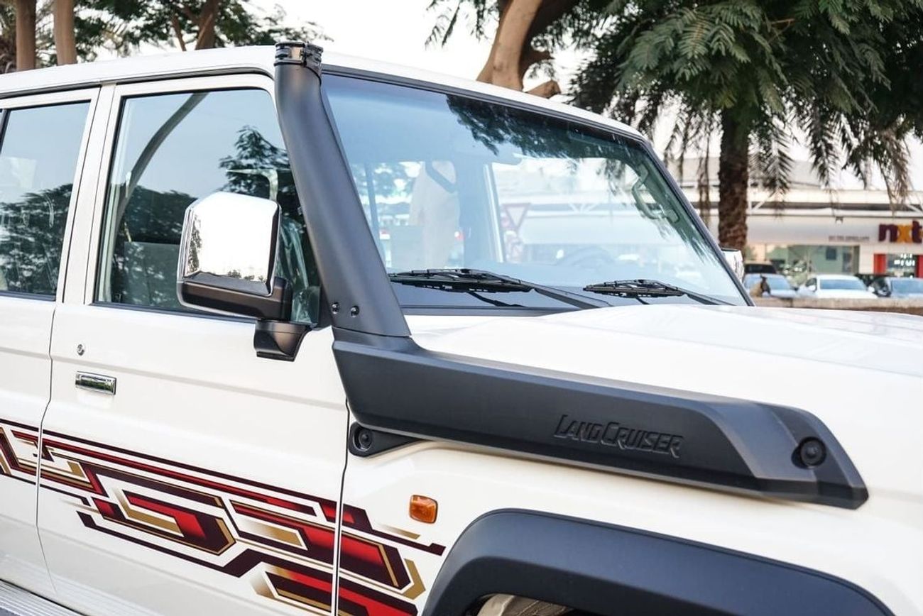 New Toyota Land Cruiser Hard Top LC76 | Hard Top (5 Doors) | 4.0 L | V6 ...