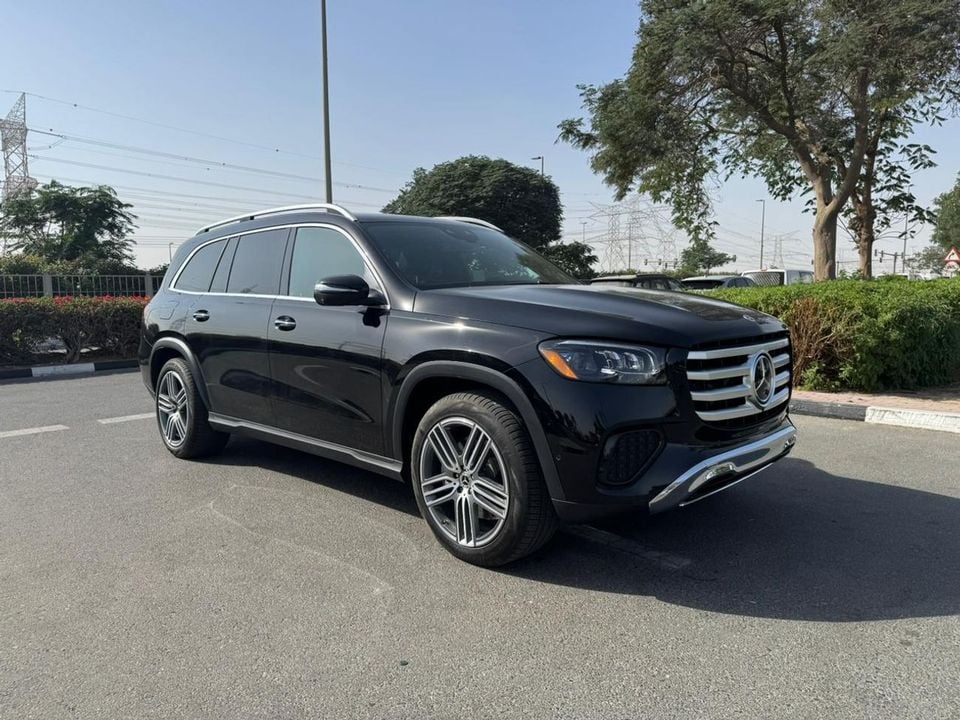Used Mercedes-Benz GLS 450 4MATIC 2025 for sale in Dubai - 928570