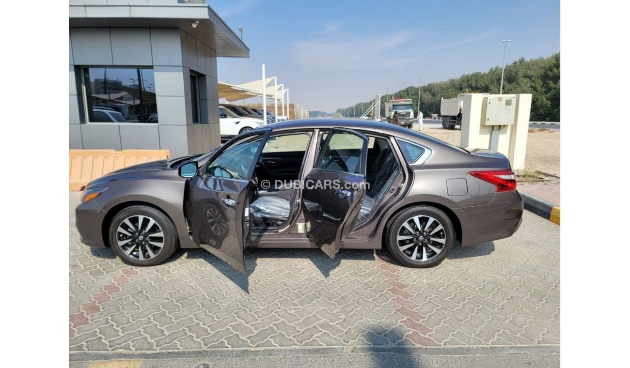 Used Nissan Altima SL Very Clean Car 2017 for sale in Dubai - 557366