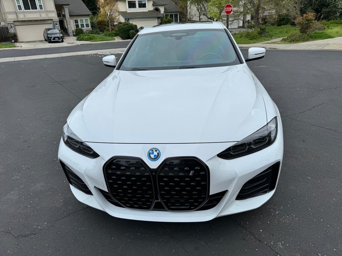 Used BMW i4 BMW A4 2022 electric car with 10,000 miles the car is in ...