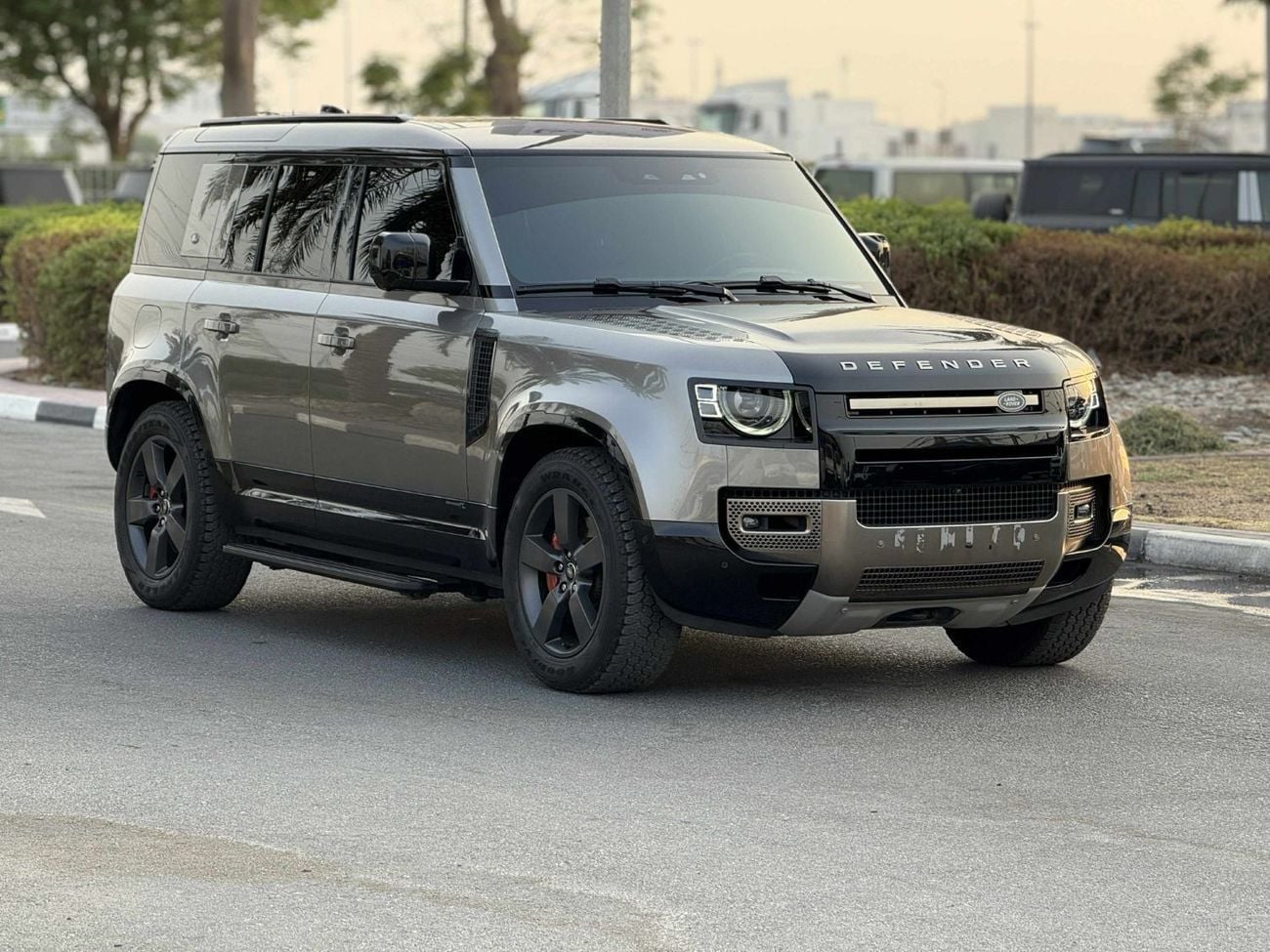 Used Land Rover Defender P400 110 X-Dynamic HSE 3.0L (5 Seater) GCC ...