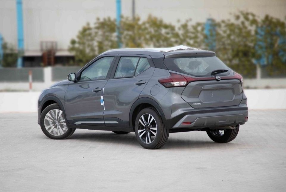 New 2024 Nissan Kicks 1.6 SV - Grey Inside Black | Export Only 2024 for ...