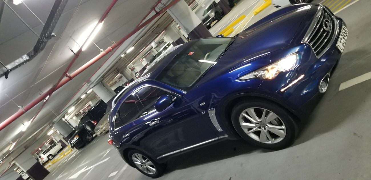 Used Infiniti QX70 2016 for sale in Dubai - 751416