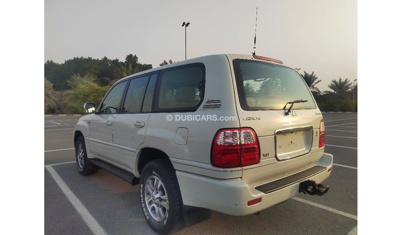 Used Lexus LX 470 2000 2000 for sale in Sharjah - 668306