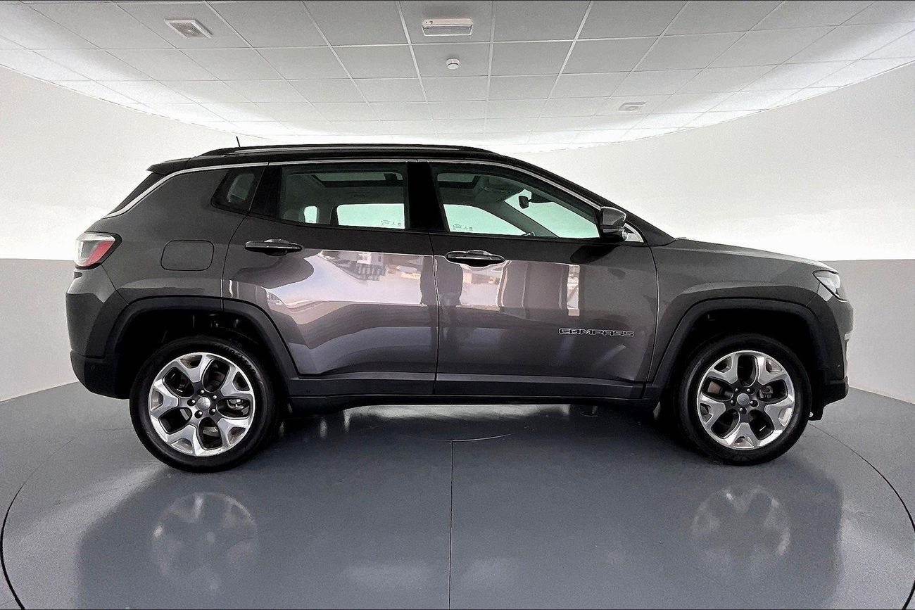 Used Jeep Compass Limited 2020 for sale in Dubai - 577485