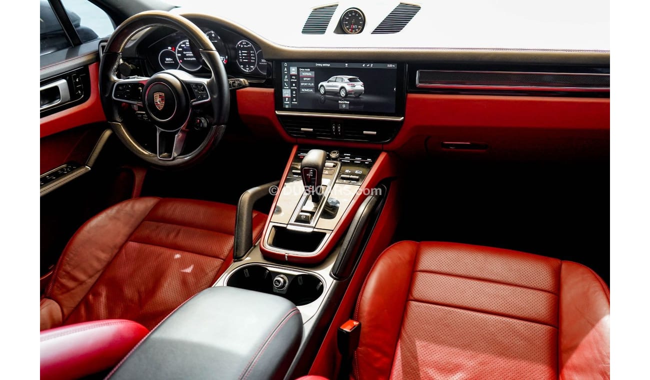 Used Porsche Cayenne 9Y0 2019 for sale in Dubai - 669606
