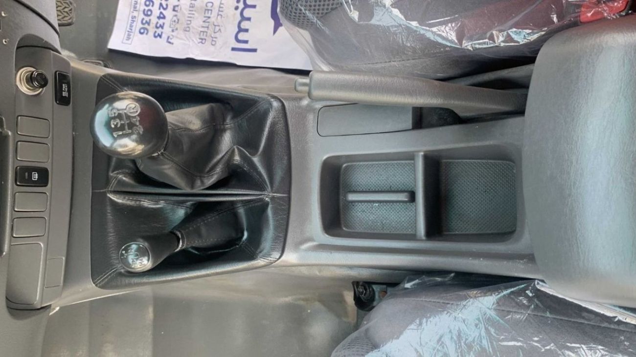 Used Toyota Hilux 2013 for sale in Dubai - 738615