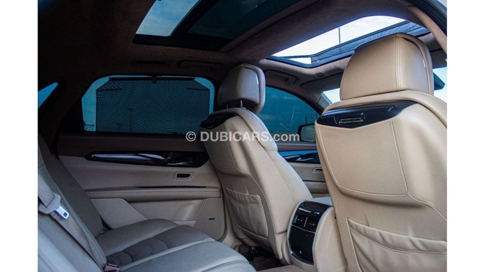 مستعملة كاديلاك CT6 بلاتينوم 2017 للبيع في الشارقة - 565614