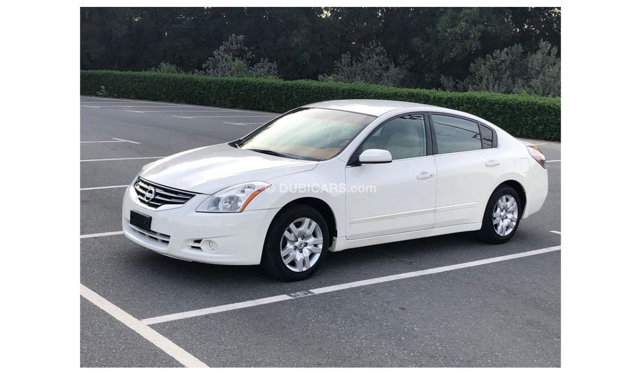 Used Nissan Altima S 2012 for sale in Dubai - 585449