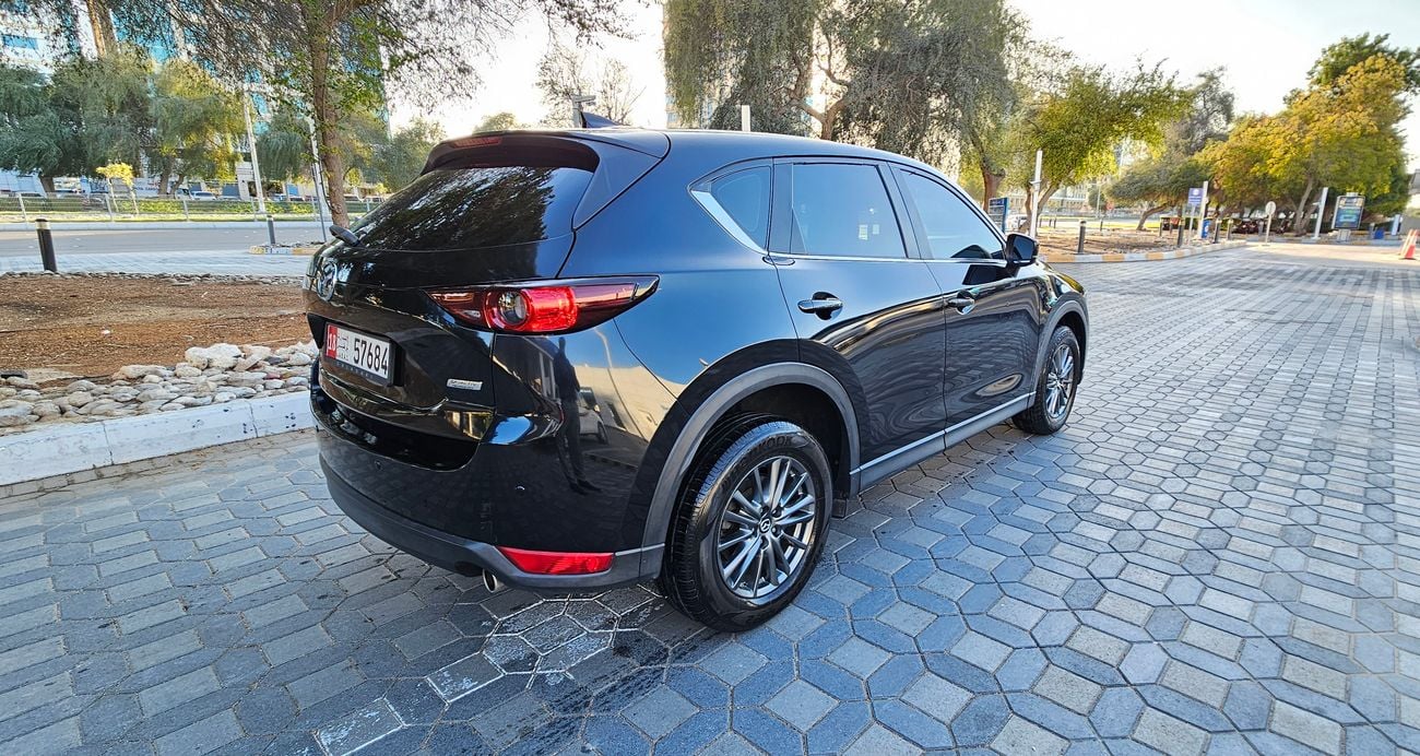 Used Mazda CX5 GS 2018 for sale in Abu Dhabi - 716272