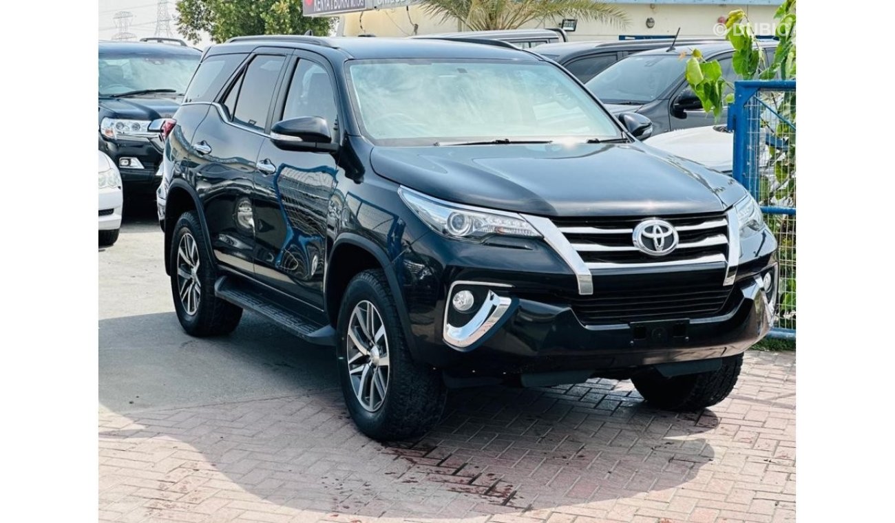 Used Toyota Fortuner 2016 for sale in Dubai - 624486
