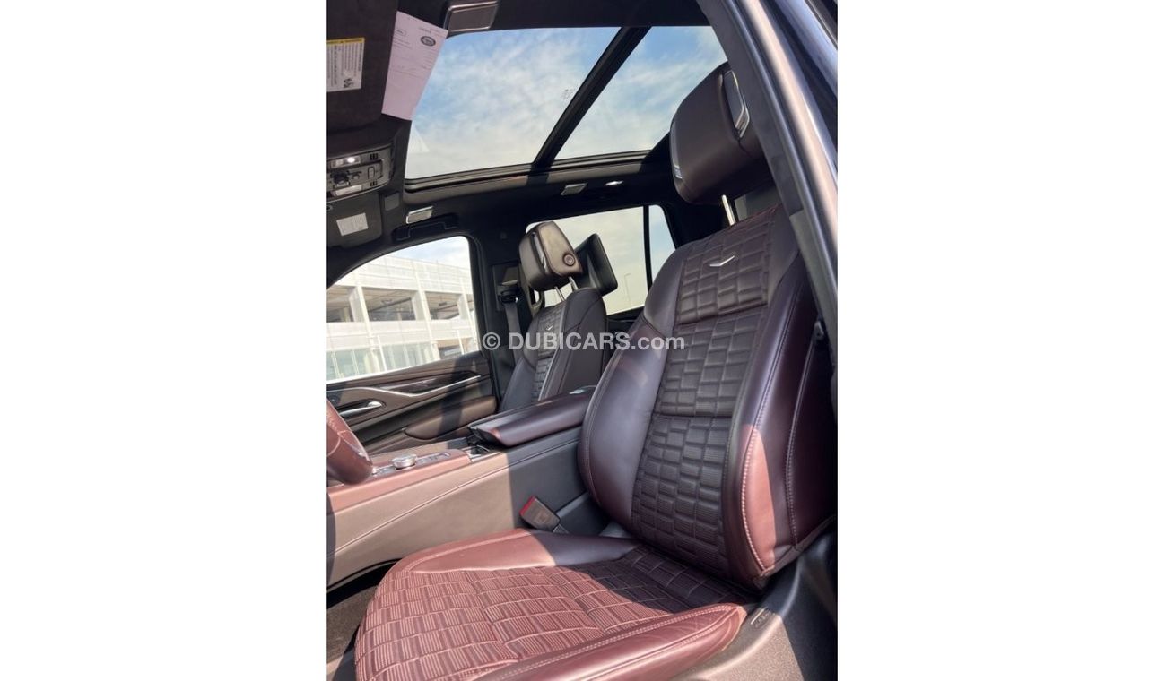 Used Cadillac Escalade 2021 for sale in Sharjah - 696319