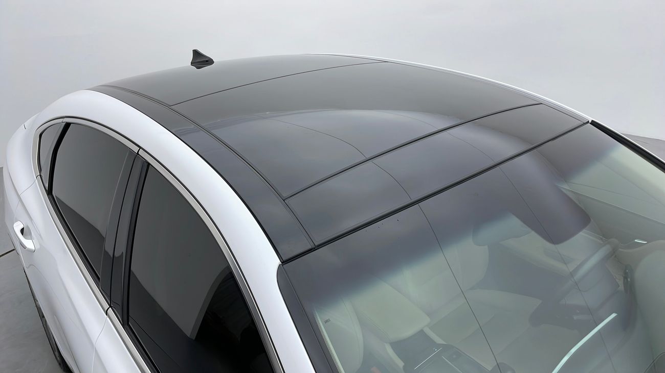 Used Hyundai Azera GLS 3500 2018 for sale in Dubai - 493790