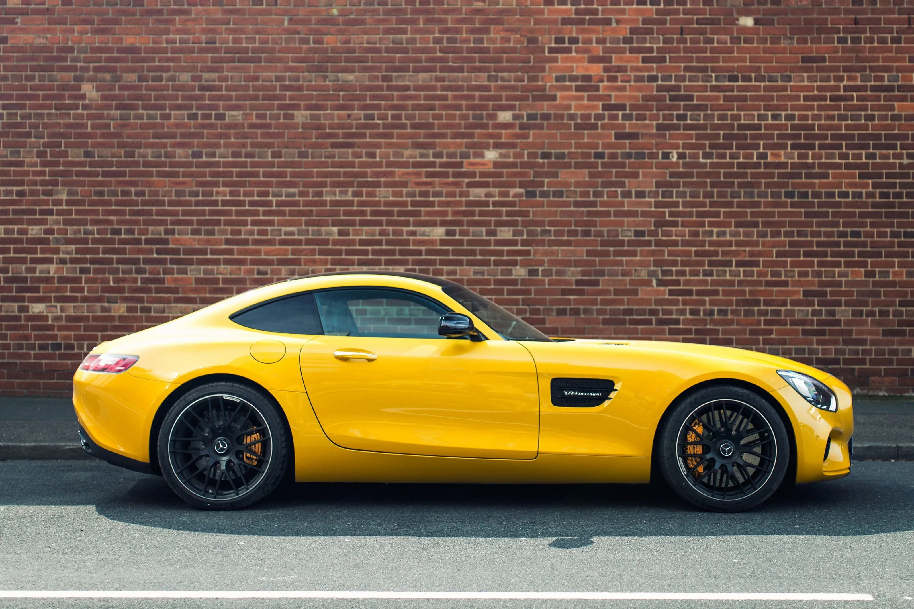 Mercedes-Benz AMG GT Price in UAE, Images, Specs & Features