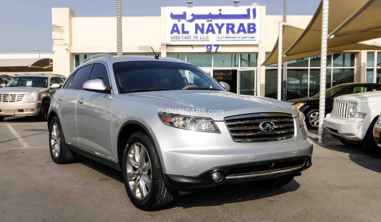 Used Infiniti FX35 2008 for sale in Sharjah - 147208