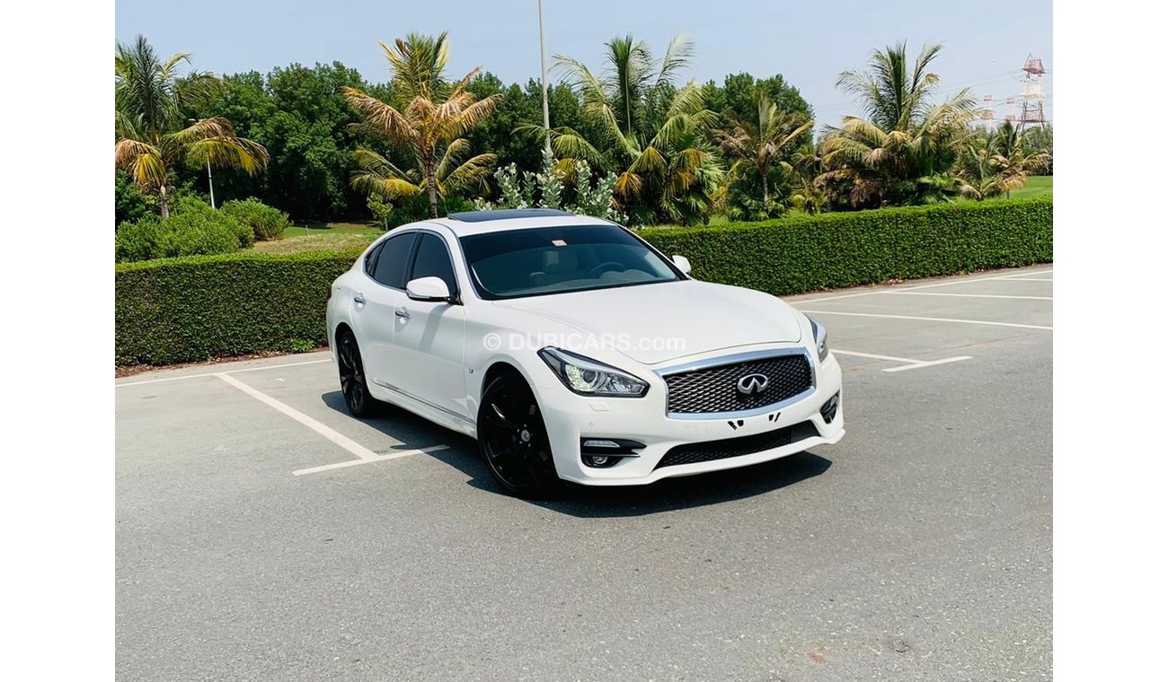Used Infiniti Q70 Sports 2016 for sale in Dubai - 543419