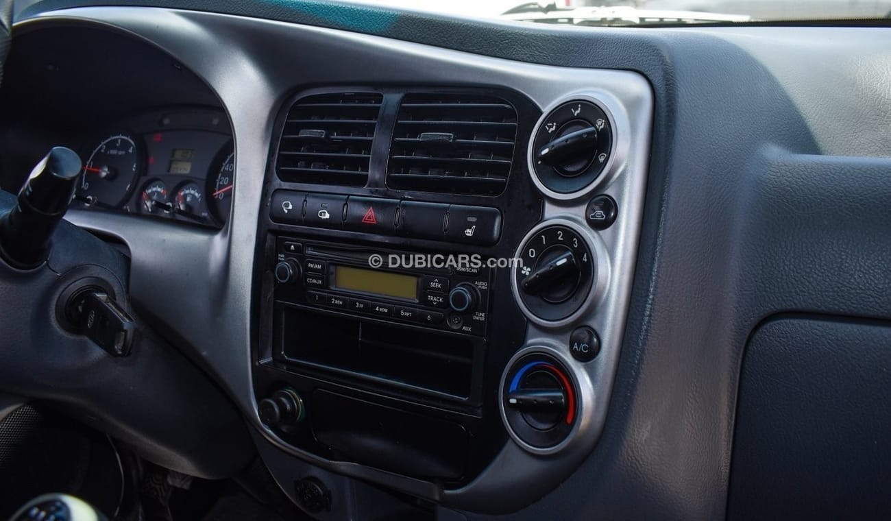 Used Kia Bongo 2012 for sale in Dubai - 612760