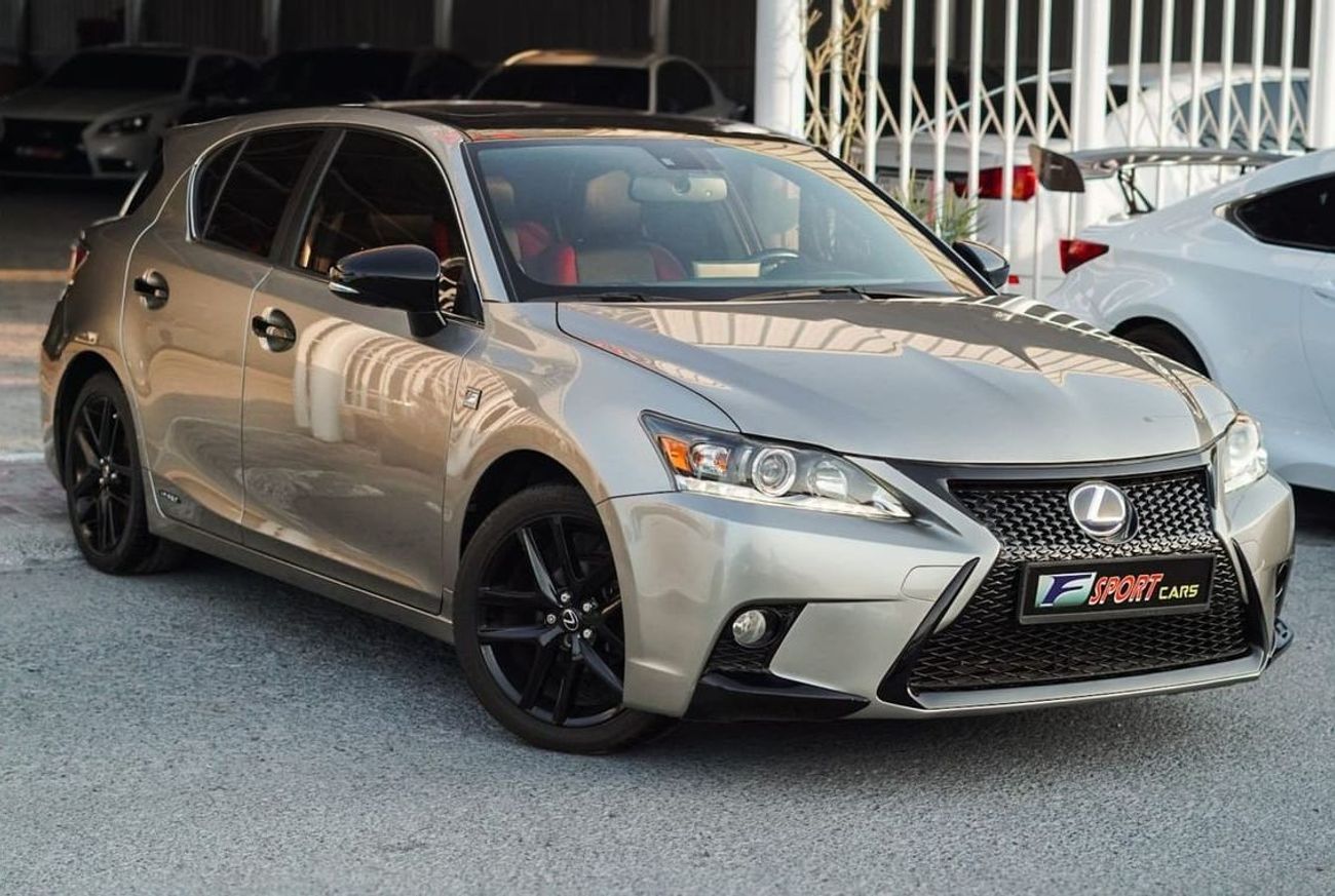 Used Lexus CT 200h Platinum 1.8L 2016 for sale in Dubai - 791877