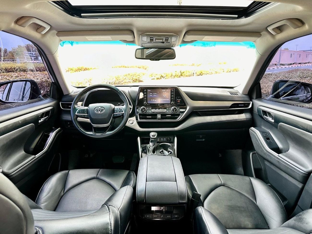 Used Toyota Highlander Highlander 3.5L 4x4 AWD 2022 for sale in Dubai ...