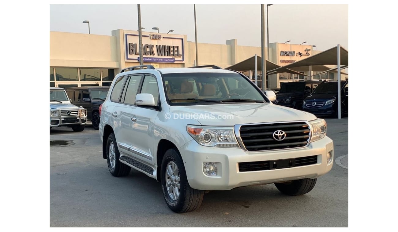 Used Toyota Land Cruiser GXR 2012 for sale in Dubai - 669663