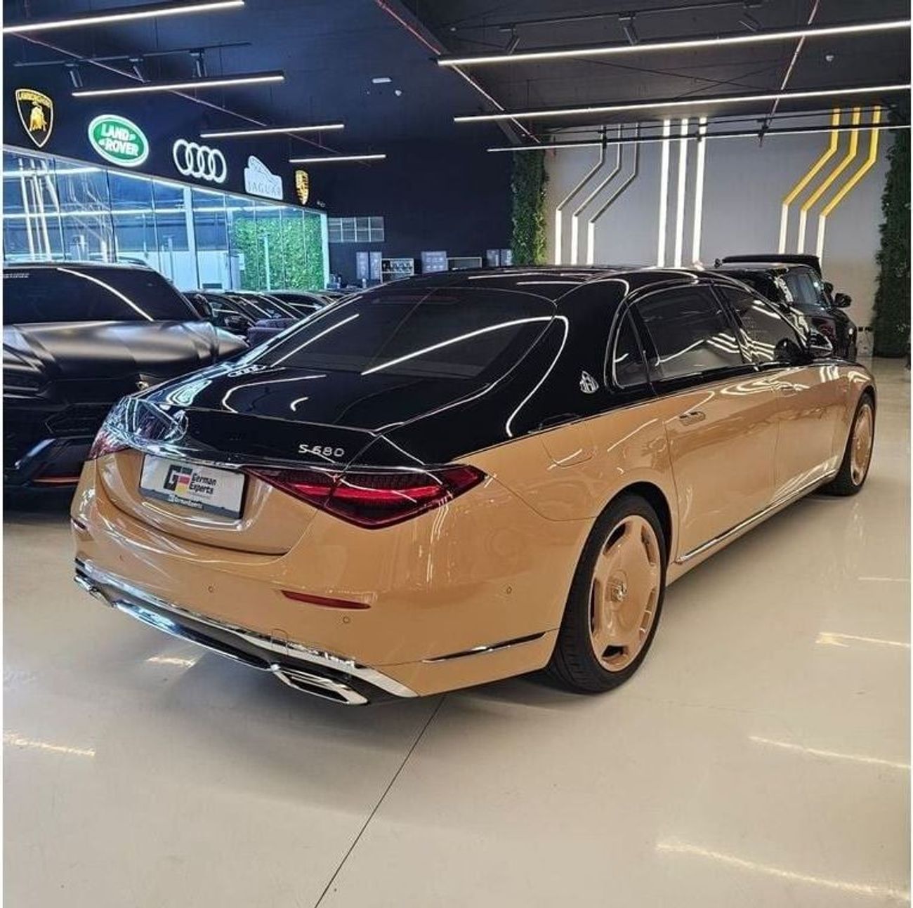 مستعملة مرسيدس بنز S680 مايباخ 2023 Mercedes-Maybach S 680 by Virgil Abloh V12 1 Of 150 | GCC ...