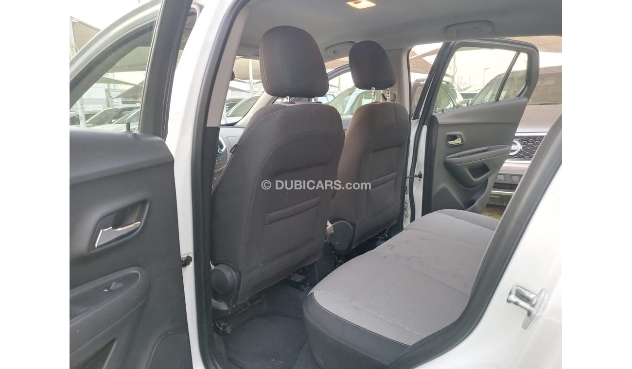 Used Chevrolet Trax 2015 model GCC, agency dye, cruise control, sensors ...