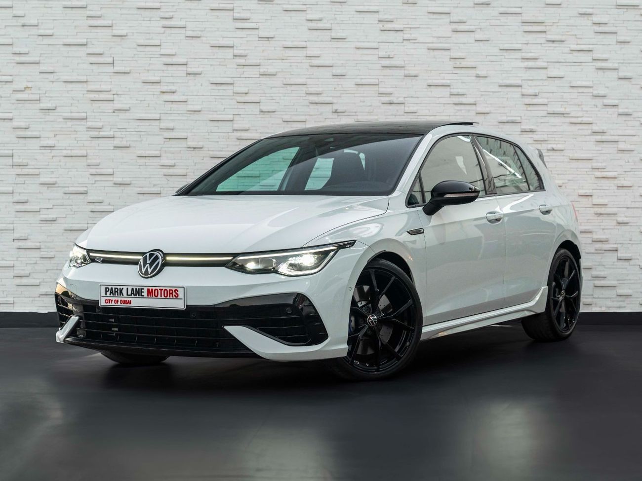 Used Volkswagen Golf R AED 3,067 PM • GOLF R • ONLY 8,000 KMS ...