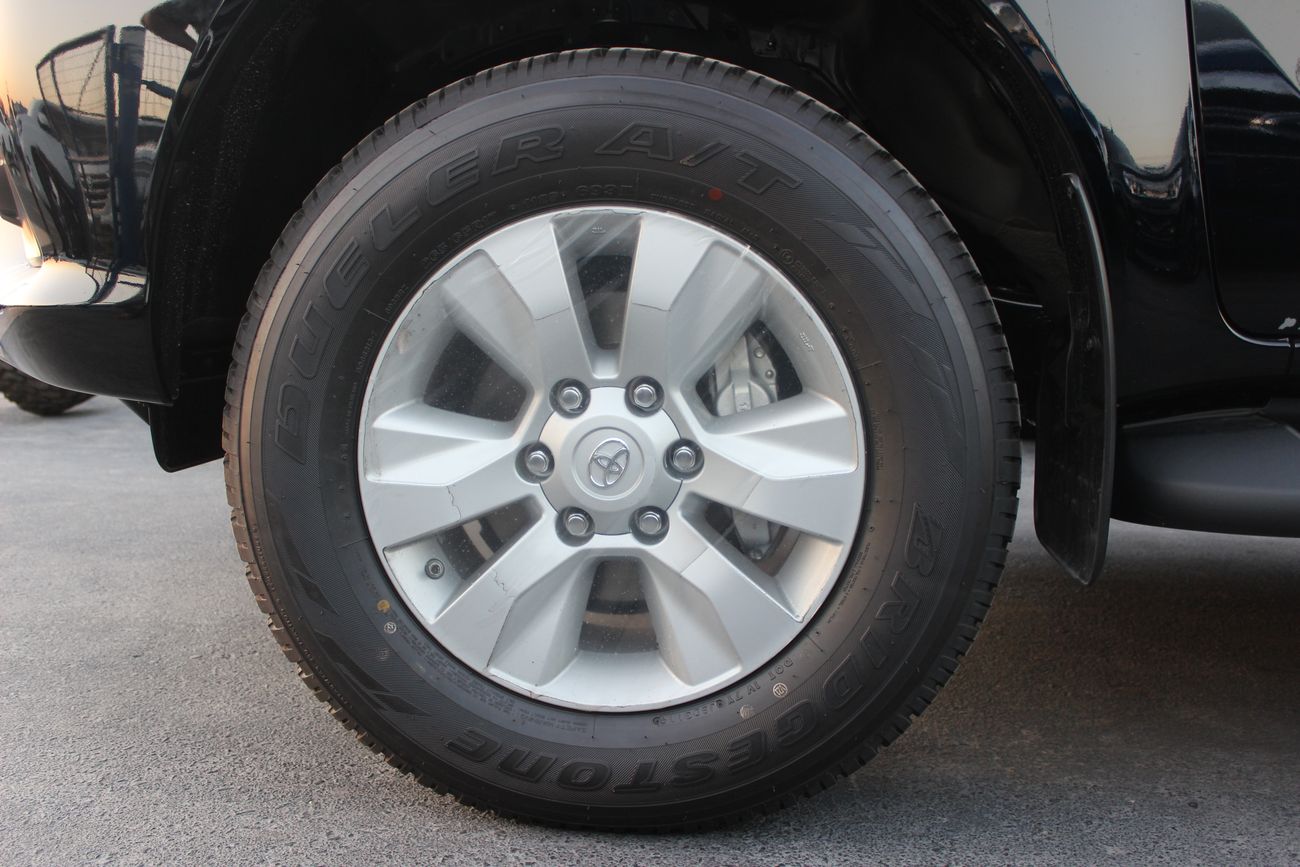 New Toyota Hilux 2.7 Petrol 2020 Auto Transmission ( TV Screen with ...