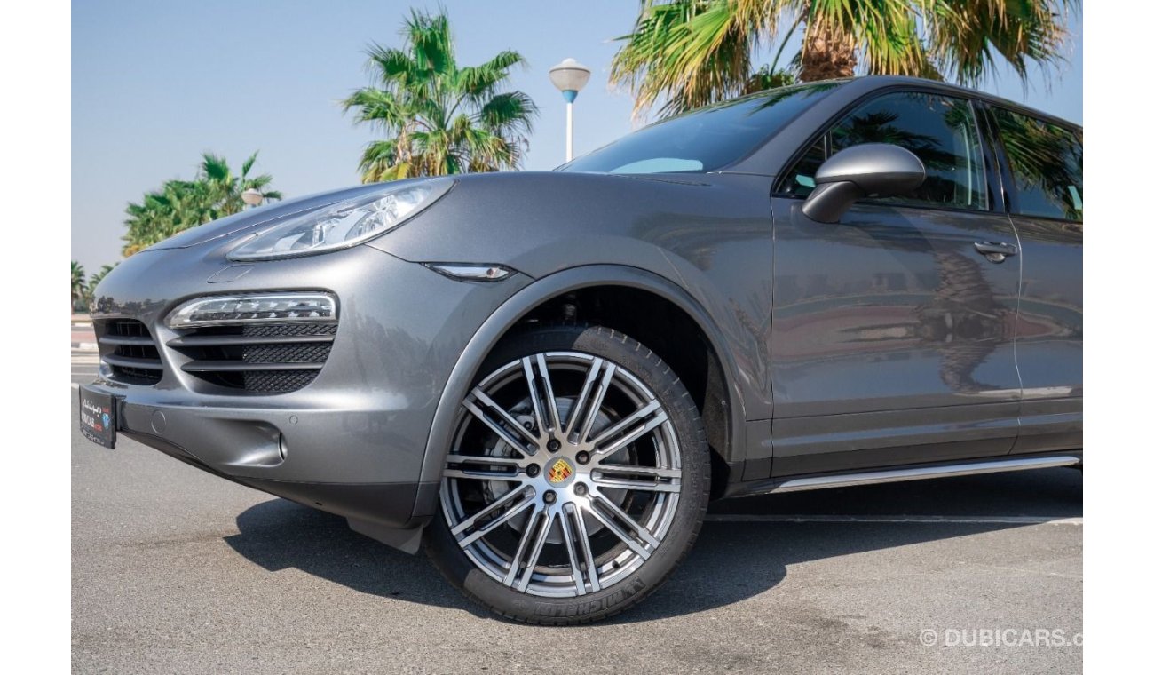 Used Porsche Cayenne S V8 4.8 2013 for sale in Dubai - 491390