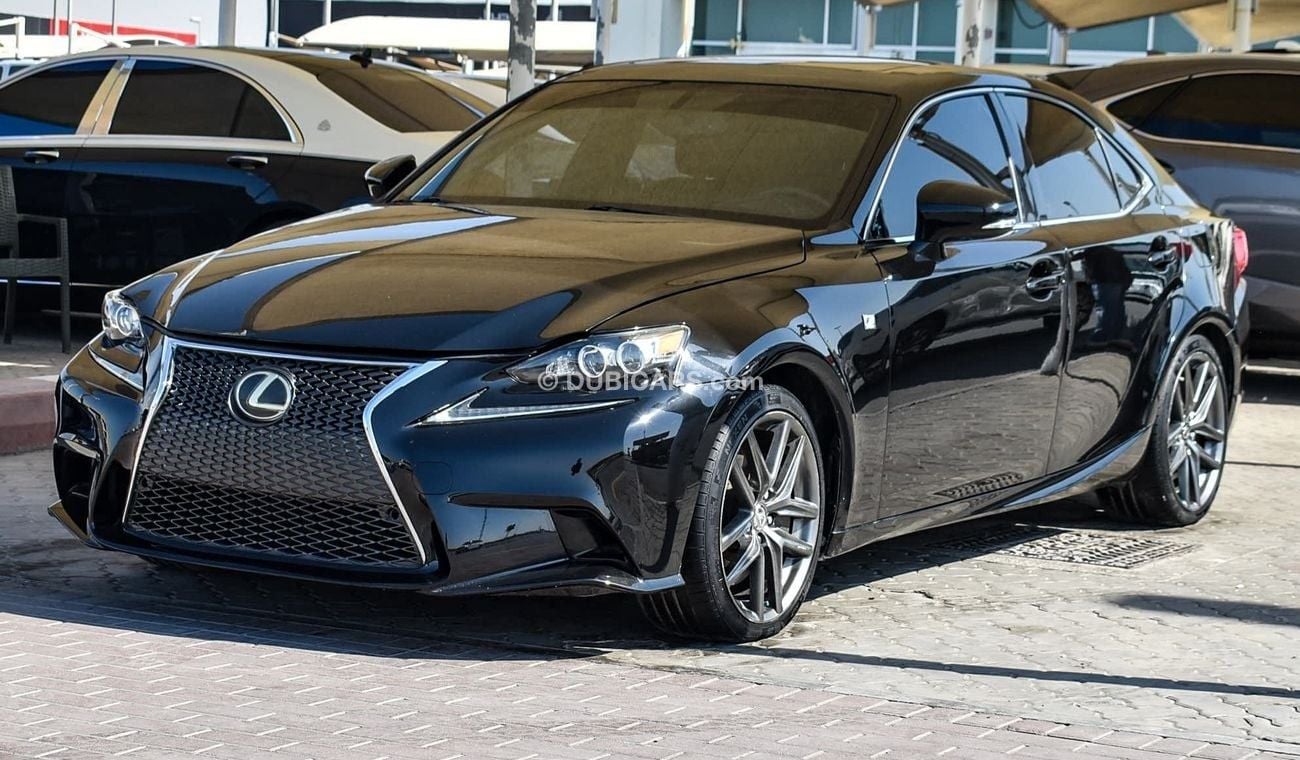 Used Lexus IS350 2014 for sale in Sharjah - 795948