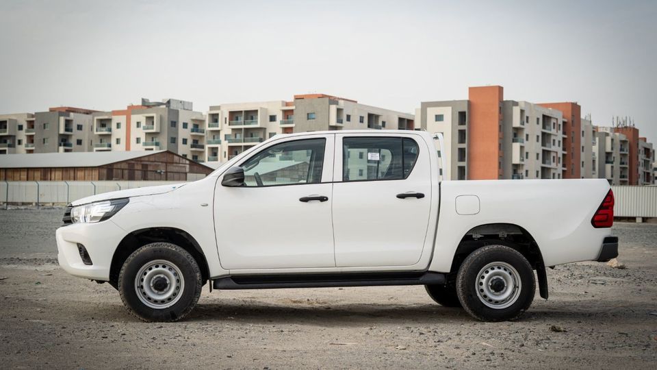 New Toyota Hilux GL 2.7L Double Cab Utility 4WD 2025YM [FOR EXPORT TO ...