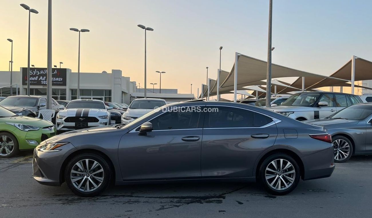 Used Lexus ES350 F Sport Full options 2021 for sale in Sharjah - 581903