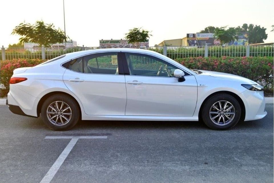 New Toyota Camry HYBRID 2.5L PETROL 5 SEAT AUTOMATIC TRANSMISSION 2025 ...