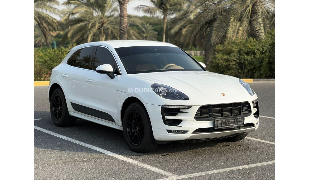 Used Porsche Macan Macan S 2015 for sale in Sharjah - 641125