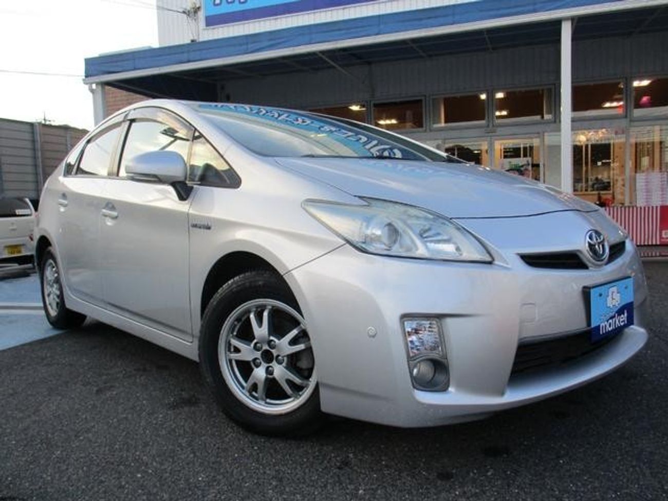 Used Toyota Prius ZVW30 2010 for sale in Japan - 704338