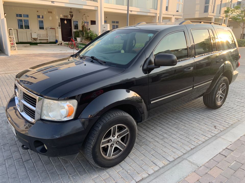 مستعملة دودج دورانجو SLS 1.6L Hemi 2009 للبيع في دبي - 782091