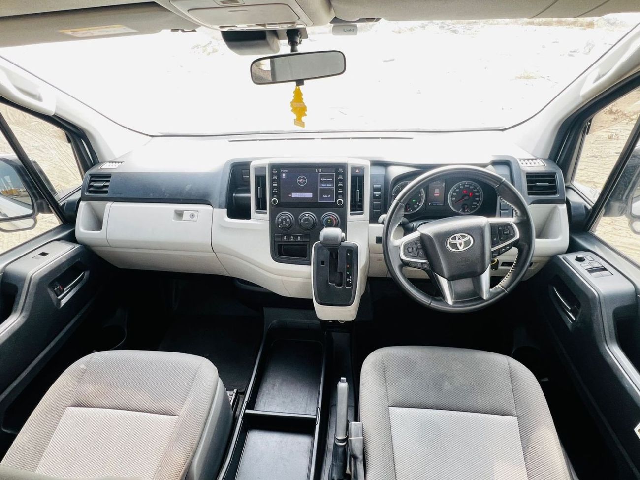 Used Toyota Hiace 2021 for sale in Dubai - 795169