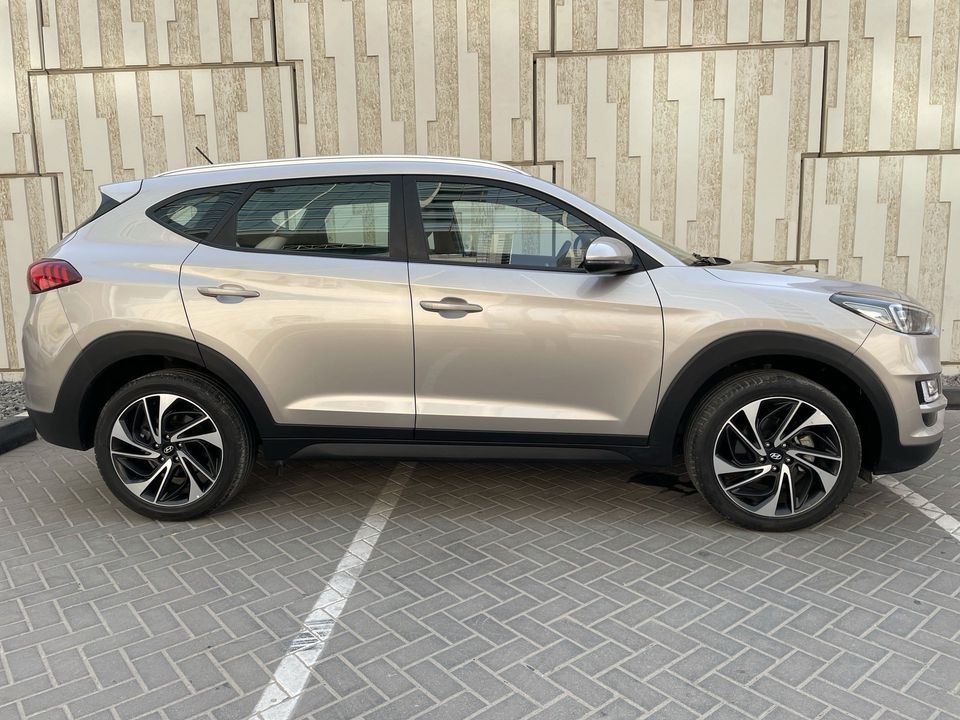 Used Hyundai Tucson BASIC 2.0L | GCC | EXCELLENT CONDITION | FREE 2 ...